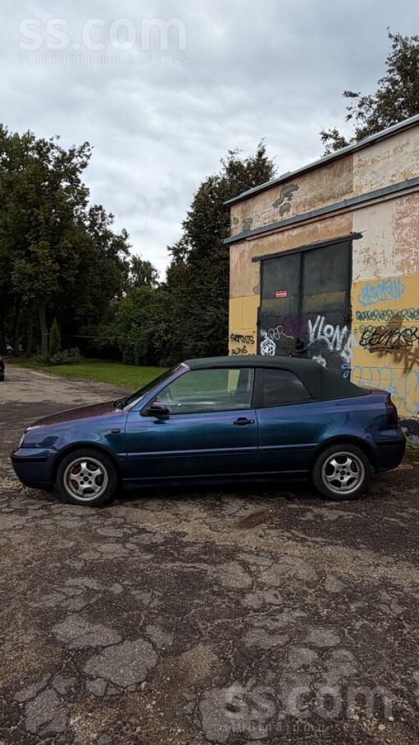 Violets Volkswagen Golf 1999 Rīga, ar dzinēja tilpumu 1.60 L un nobraukumu 90 tūkst. km par 1390 €, foto 4 vietnē AUTOMOTO.COM.LV