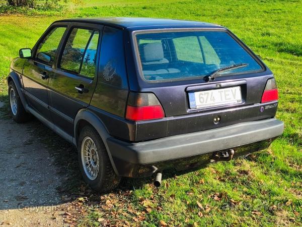 Violets Volkswagen Golf 1990 Veru, ar dzinēja tilpumu 1.80 L un nobraukumu 271 tūkst. km par 2300 €, foto 4 vietnē AUTOMOTO.COM.LV