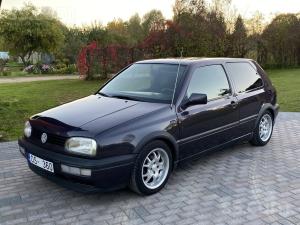 Violets Volkswagen Golf 1992 Madona, ar dzinēja tilpumu 1.80 L un nobraukumu 241 tūkst. km par 1450 €, foto  vietnē AUTOMOTO.COM.LV