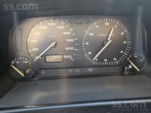Violet Volkswagen Golf 1994 in Riga, with an engine capacity of 1.80 L and mileage of 192 thousand km for 1400 €, photo 5 on AUTOMOTO.COM.LV