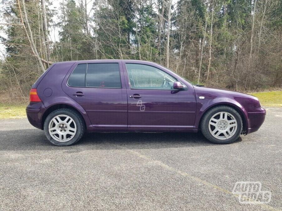 Violet Volkswagen Golf 2002 in Vilnius, with an engine capacity of 1.90 L and mileage of 319 thousand km for 1299 €, photo 4 on AUTOMOTO.COM.LV