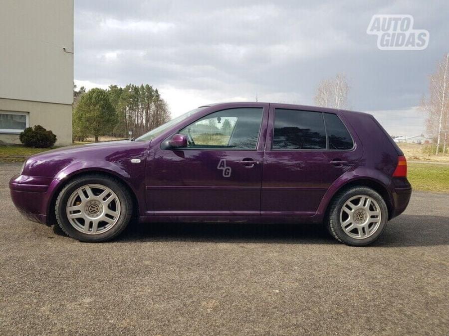 Violet Volkswagen Golf 2002 in Vilnius, with an engine capacity of 1.90 L and mileage of 319 thousand km for 1299 €, photo 7 on AUTOMOTO.COM.LV