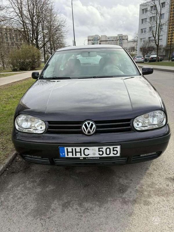 Violets Volkswagen Golf 2002 Viļņa, ar dzinēja tilpumu 0.00 L un nobraukumu 250 tūkst. km par 1950 €, foto 1 vietnē AUTOMOTO.COM.LV