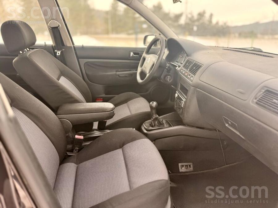 Фиолетовый Фольксваген Гольф 2002 в Огре, объемом двигателя 1.90 л и пробегом 272 тыс. км за 2750 €, фото 7 на AUTOMOTO.COM.LV