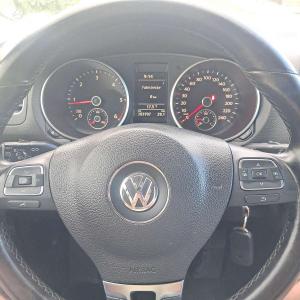 Violets Volkswagen Golf 2011 Marijampole, ar dzinēja tilpumu 1.97 L un nobraukumu 283 tūkst. km par 3500 €, foto 15 vietnē AUTOMOTO.COM.LV