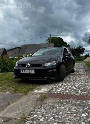 Violets Volkswagen Golf 2017 Rīga, ar dzinēja tilpumu 2.00 L un nobraukumu 276 tūkst. km par 11750 €, foto  vietnē AUTOMOTO.COM.LV