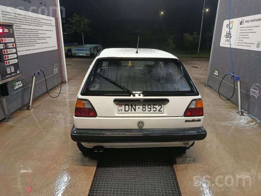 Balts Volkswagen Golf 1985 Valmiera, ar dzinēja tilpumu 1.30 L un nobraukumu 99 tūkst. km par 1500 €, foto 6 vietnē AUTOMOTO.COM.LV