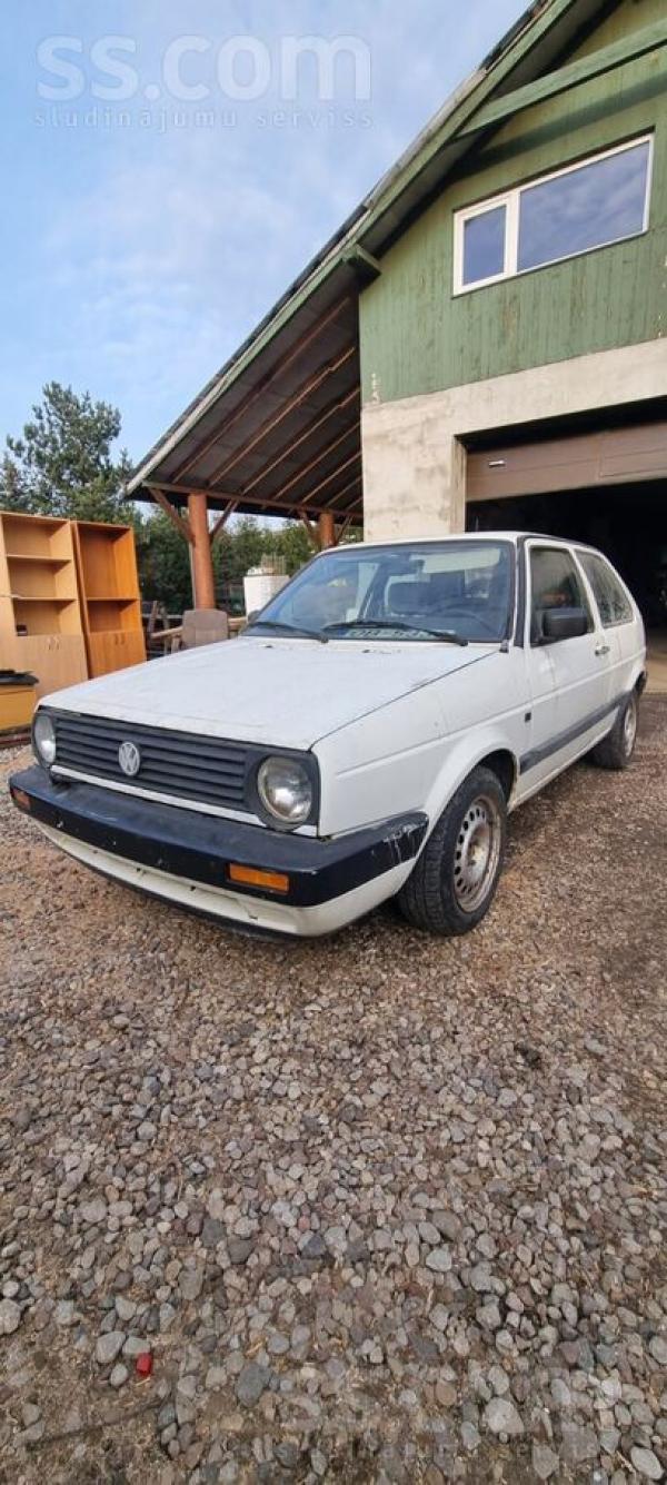 Balts Volkswagen Golf 1991 Tukums, ar dzinēja tilpumu 1.60 L un nobraukumu 285 tūkst. km par 1350 €, foto 1 vietnē AUTOMOTO.COM.LV