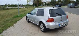 White Volkswagen Golf 2000 in Riga, with an engine capacity of 1.60 L and mileage of 226 thousand km for 1150 €, photo 4 on AUTOMOTO.COM.LV