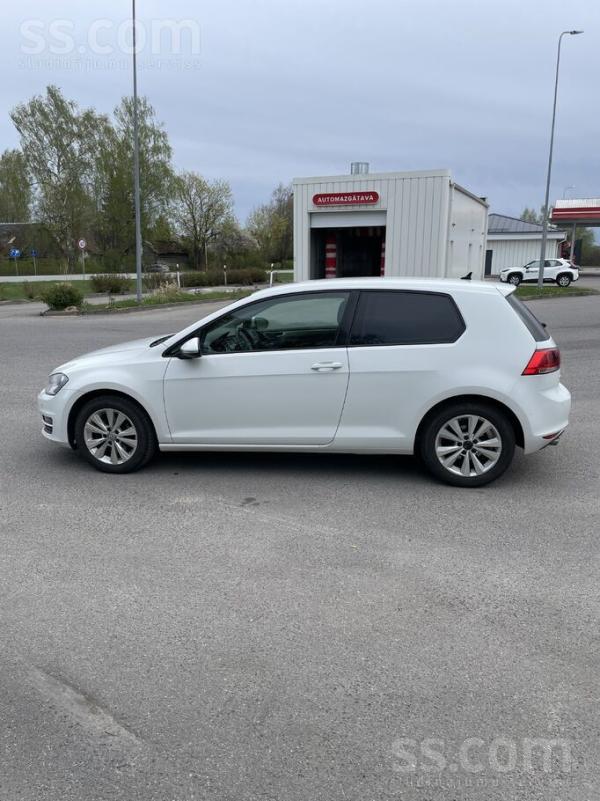 Balts Volkswagen Golf 2013 Rīga, ar dzinēja tilpumu 2.00 L un nobraukumu 250 tūkst. km par 6100 €, foto 2 vietnē AUTOMOTO.COM.LV