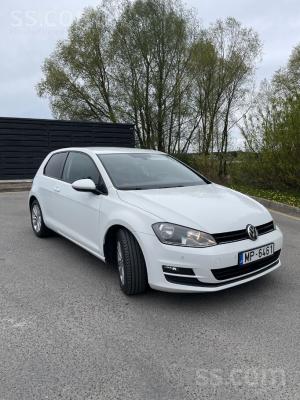 White Volkswagen Golf 2013 in Riga, with an engine capacity of 2.00 L and mileage of 250 thousand km for 6100 €, photo 6 on AUTOMOTO.COM.LV