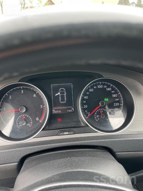 Balts Volkswagen Golf 2013 Rīga, ar dzinēja tilpumu 2.00 L un nobraukumu 250 tūkst. km par 6100 €, foto 10 vietnē AUTOMOTO.COM.LV