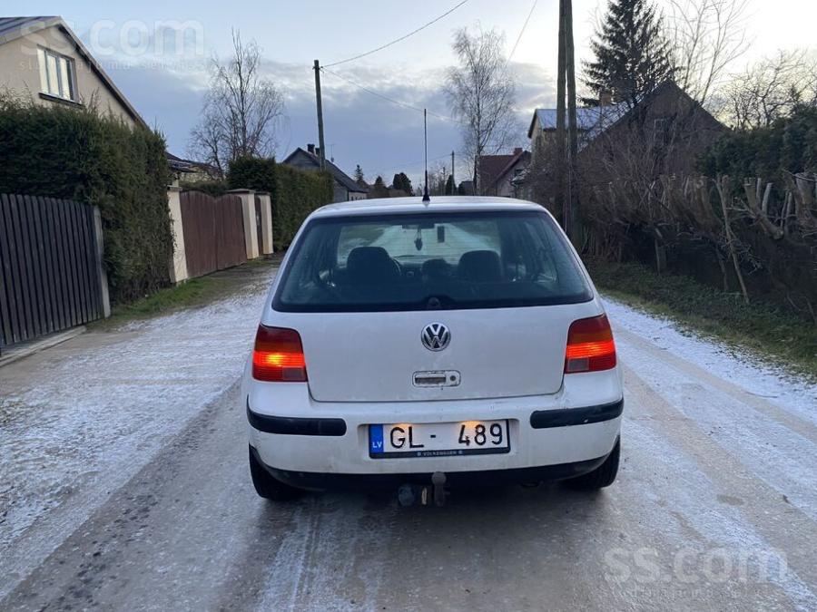 Balts Volkswagen Golf 1999 Jelgava, ar dzinēja tilpumu 1.90 L un nobraukumu 459 tūkst. km par 950 €, foto 2 vietnē AUTOMOTO.COM.LV