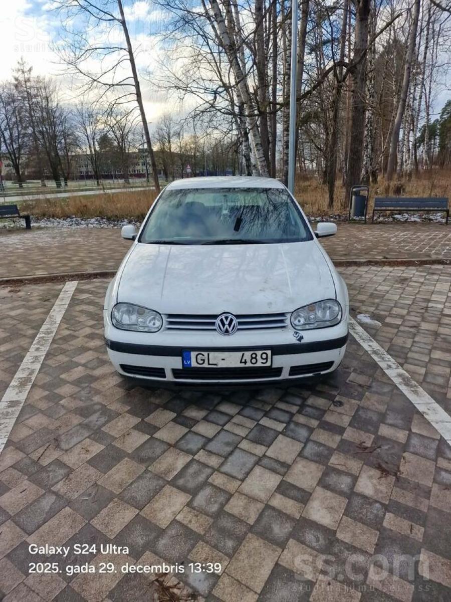 Balts Volkswagen Golf 1999 Jelgava, ar dzinēja tilpumu 1.90 L un nobraukumu 459 tūkst. km par 950 €, foto 10 vietnē AUTOMOTO.COM.LV