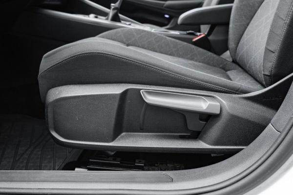 Balts Volkswagen Golf 2021 Mārupe, ar dzinēja tilpumu 1.50 L un nobraukumu 88 tūkst. km par 16150 €, foto 9 vietnē AUTOMOTO.COM.LV