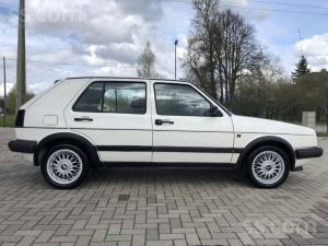 Белый Фольксваген Гольф 1988 в Рига, объемом двигателя 1.60 л и пробегом 264 тыс. км за 4990 €, фото 10 на AUTOMOTO.COM.LV