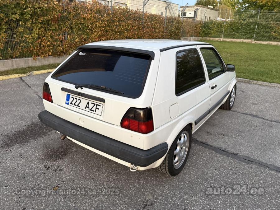 White Volkswagen Golf 1989 in Tallinn, with an engine capacity of 1.80 L and mileage of 0 thousand km for 9999 €, photo 6 on AUTOMOTO.COM.LV