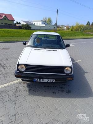 Balts Volkswagen Golf 1989 Kretinga, ar dzinēja tilpumu 1.30 L un nobraukumu 250 tūkst. km par 980 €, foto 4 vietnē AUTOMOTO.COM.LV