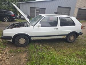 White Volkswagen Golf 1989 in Balvi, with an engine capacity of 1.60 L and mileage of 212 thousand km for 500 €, photo 4 on AUTOMOTO.COM.LV