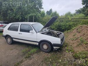 White Volkswagen Golf 1989 in Balvi, with an engine capacity of 1.60 L and mileage of 212 thousand km for 500 €, photo 5 on AUTOMOTO.COM.LV