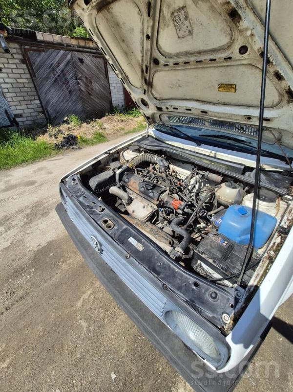 Balts Volkswagen Golf 1992 Jūrmala, ar dzinēja tilpumu 1.30 L un nobraukumu 220 tūkst. km par 1900 €, foto 6 vietnē AUTOMOTO.COM.LV