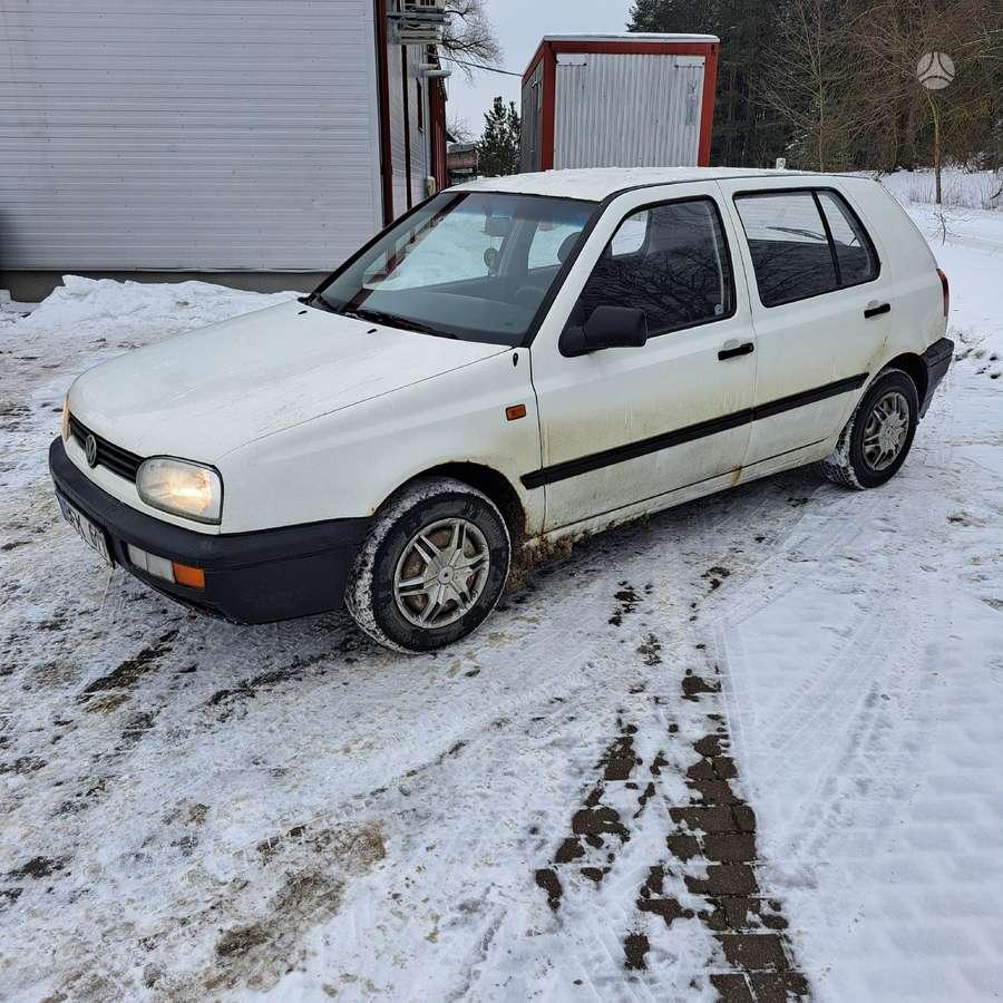 White Volkswagen Golf 1993 in Alytus, with an engine capacity of 1.90 L and mileage of 242 thousand km for 899 €, photo 1 on AUTOMOTO.COM.LV