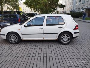 Белый Фольксваген Гольф 1998 в Рига, объемом двигателя 1.90 л и пробегом 320 тыс. км за 200 €, фото 5 на AUTOMOTO.COM.LV