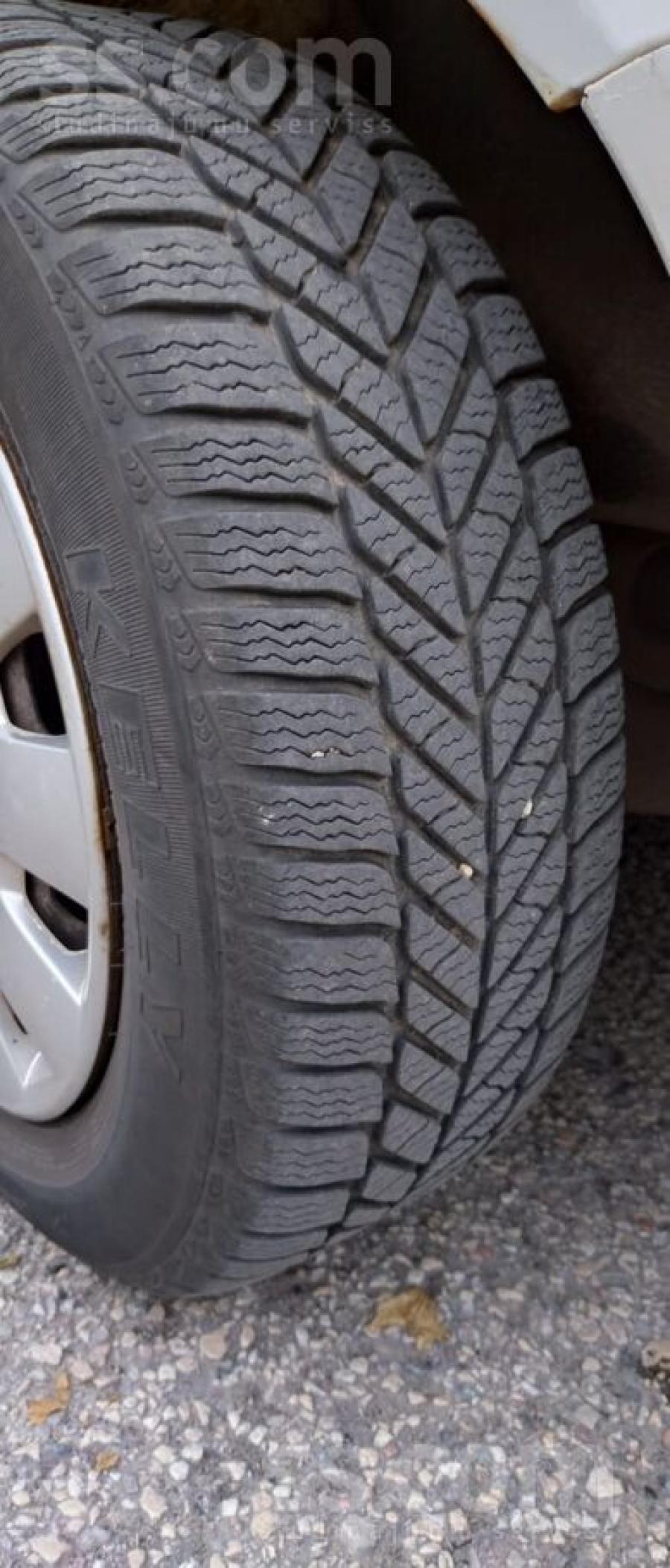 Balts Volkswagen Golf 1998 Aizkraukle, ar dzinēja tilpumu 1.90 L un nobraukumu 317 tūkst. km par 950 €, foto 8 vietnē AUTOMOTO.COM.LV