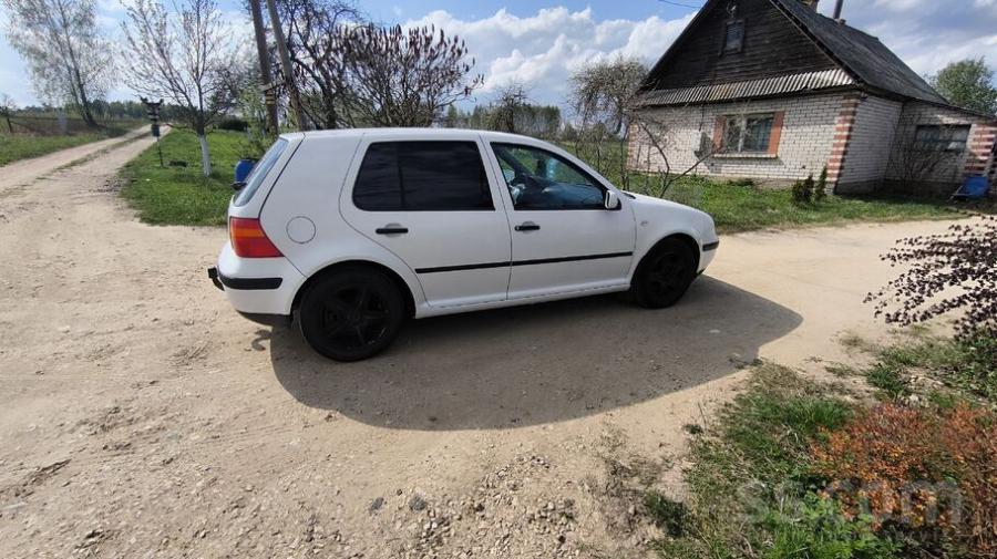 Balts Volkswagen Golf 1998 Daugavpils, ar dzinēja tilpumu 1.90 L un nobraukumu 290 tūkst. km par 1250 €, foto 5 vietnē AUTOMOTO.COM.LV