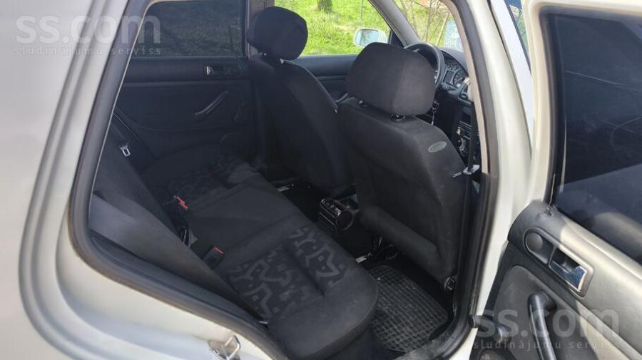 Balts Volkswagen Golf 1998 Daugavpils, ar dzinēja tilpumu 1.90 L un nobraukumu 290 tūkst. km par 1250 €, foto 14 vietnē AUTOMOTO.COM.LV