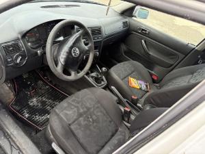 Balts Volkswagen Golf 1998 Kauņa, ar dzinēja tilpumu 1.90 L un nobraukumu 279 tūkst. km par 550 €, foto 8 vietnē AUTOMOTO.COM.LV