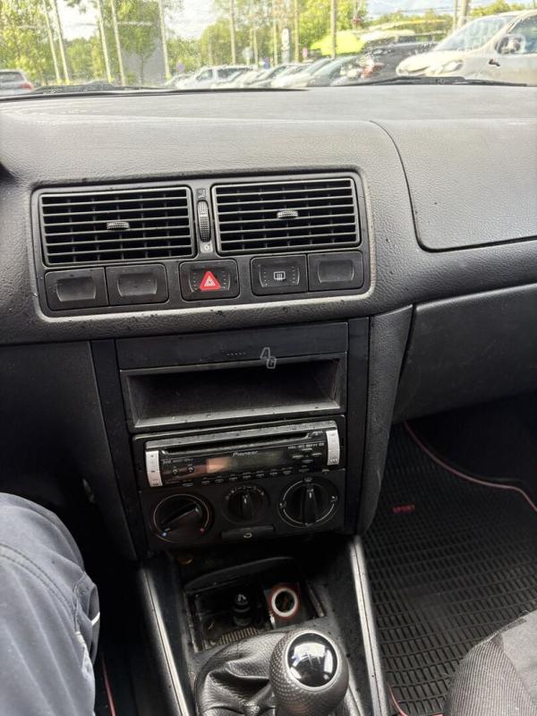 White Volkswagen Golf 1998 in Kaunas, with an engine capacity of 1.90 L and mileage of 279 thousand km for 550 €, photo 8 on AUTOMOTO.COM.LV