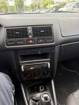 Balts Volkswagen Golf 1998 Kauņa, ar dzinēja tilpumu 1.90 L un nobraukumu 279 tūkst. km par 550 €, foto 9 vietnē AUTOMOTO.COM.LV