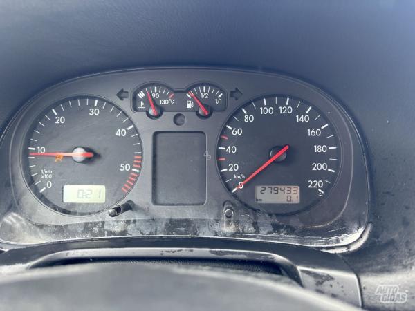 White Volkswagen Golf 1998 in Kaunas, with an engine capacity of 1.90 L and mileage of 279 thousand km for 550 €, photo 10 on AUTOMOTO.COM.LV