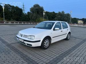 Белый Фольксваген Гольф 1998 в Рига, объемом двигателя 1.60 л и пробегом 240 тыс. км за 1290 €, фото  на AUTOMOTO.COM.LV