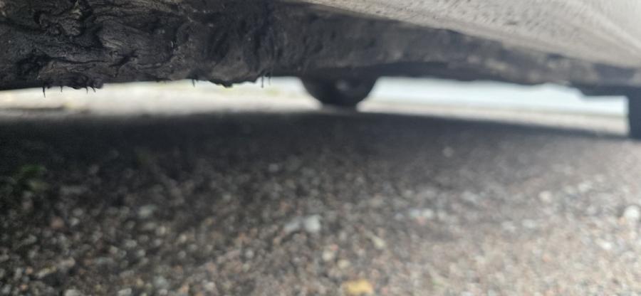 Balts Volkswagen Golf 1999 Tallina, ar dzinēja tilpumu 1.60 L un nobraukumu 204 tūkst. km par 1400 €, foto 13 vietnē AUTOMOTO.COM.LV