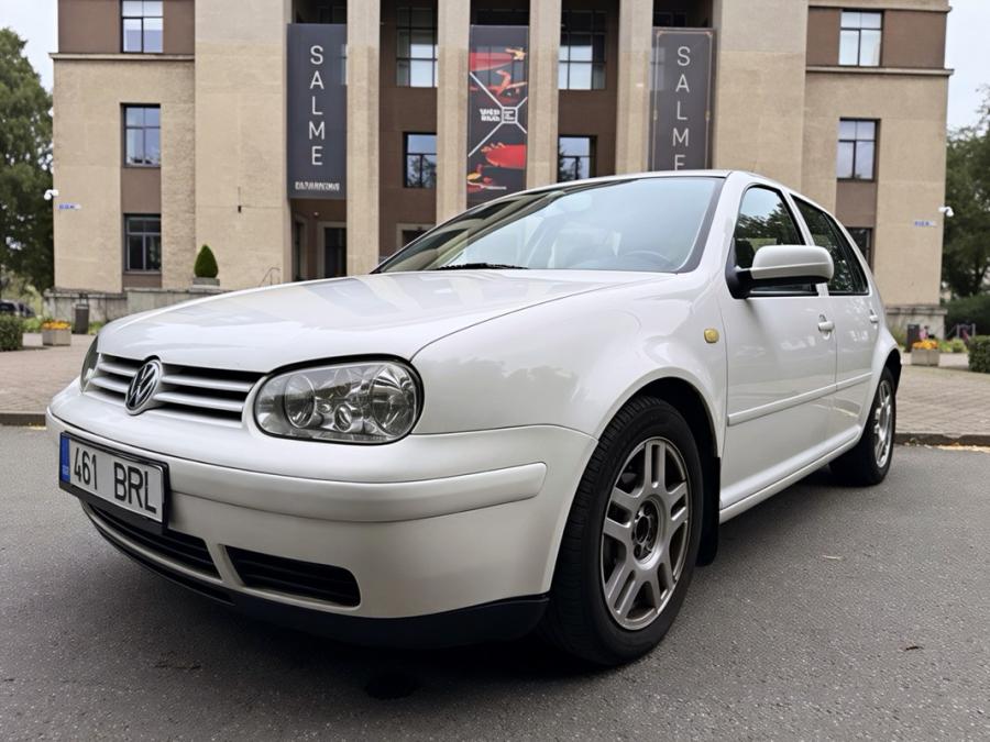 White Volkswagen Golf 1999 in Tallinn, with an engine capacity of 1.60 L and mileage of 198 thousand km for 1899 €, photo 17 on AUTOMOTO.COM.LV