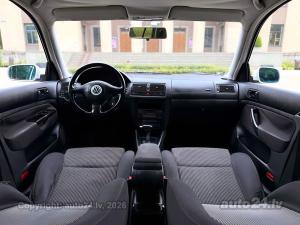 White Volkswagen Golf 1999 in Tallinn, with an engine capacity of 1.60 L and mileage of 200 thousand km for 1899 €, photo 12 on AUTOMOTO.COM.LV