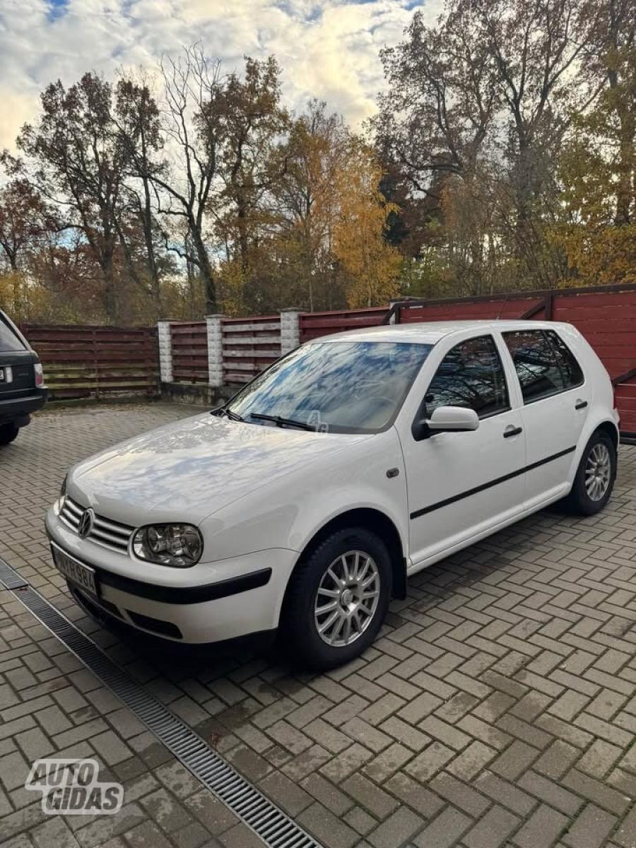 White Volkswagen Golf 2002 in Vilnius, with an engine capacity of 1.90 L and mileage of 283 thousand km for 1950 €, photo 6 on AUTOMOTO.COM.LV