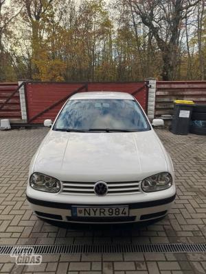 White Volkswagen Golf 2002 in Vilnius, with an engine capacity of 1.90 L and mileage of 283 thousand km for 1950 €, photo 7 on AUTOMOTO.COM.LV