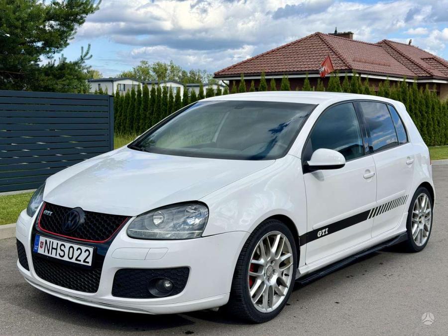 White Volkswagen Golf 2006 in Vilnius, with an engine capacity of 2.00 L and mileage of 280 thousand km for 3950 €, photo 1 on AUTOMOTO.COM.LV