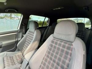White Volkswagen Golf 2006 in Vilnius, with an engine capacity of 2.00 L and mileage of 280 thousand km for 3950 €, photo 12 on AUTOMOTO.COM.LV