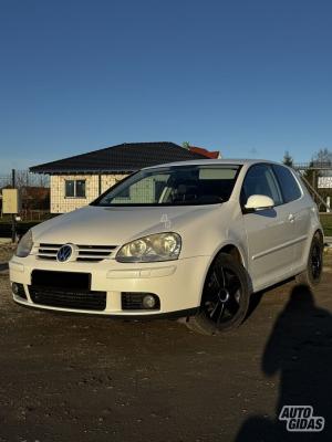 Balts Volkswagen Golf 2007 Klaipėda, ar dzinēja tilpumu 1.90 L un nobraukumu 259 tūkst. km par 1800 €, foto  vietnē AUTOMOTO.COM.LV