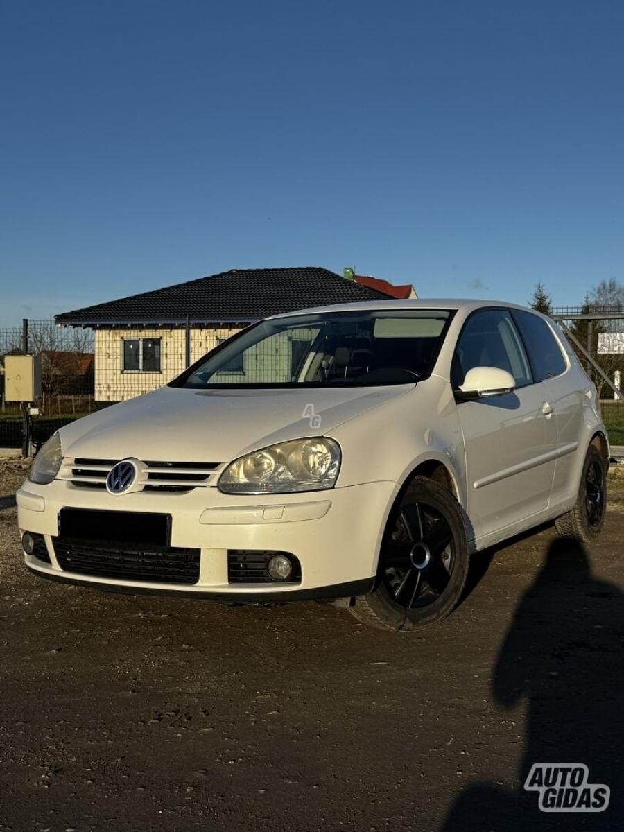 Balts Volkswagen Golf 2007 Klaipėda, ar dzinēja tilpumu 1.90 L un nobraukumu 259 tūkst. km par 1800 €, foto 1 vietnē AUTOMOTO.COM.LV