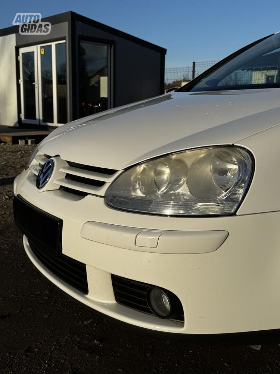 Balts Volkswagen Golf 2007 Klaipėda, ar dzinēja tilpumu 1.90 L un nobraukumu 259 tūkst. km par 1800 €, foto 4 vietnē AUTOMOTO.COM.LV