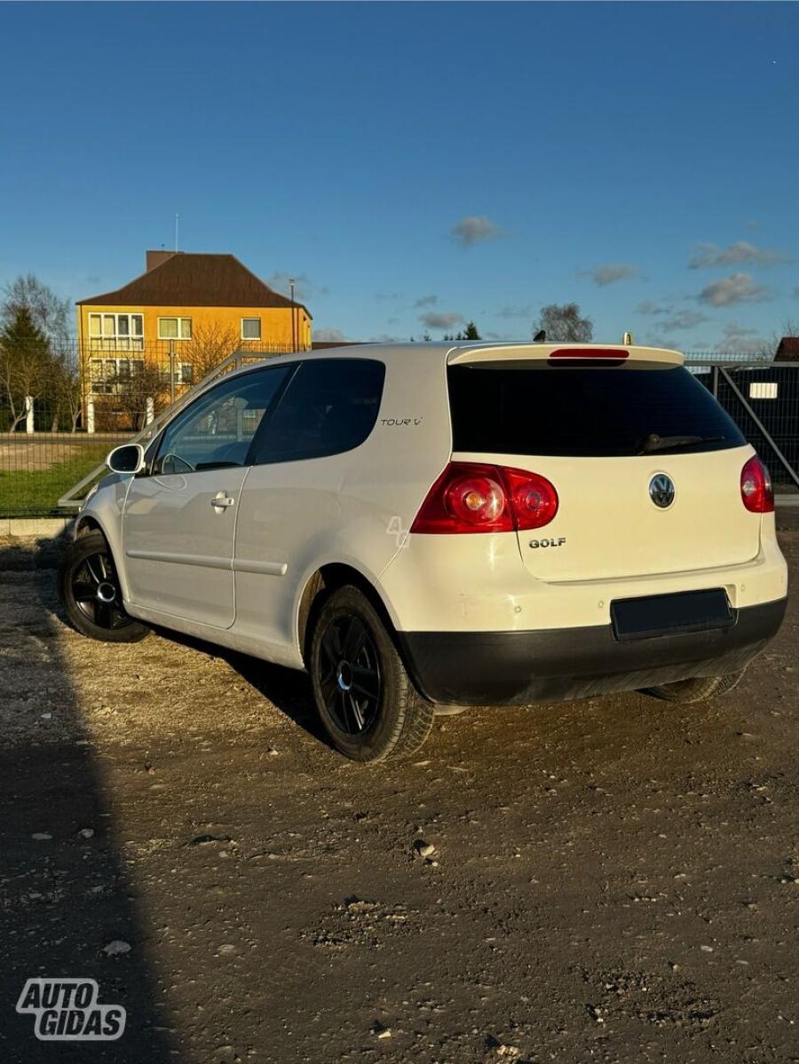 Balts Volkswagen Golf 2007 Klaipėda, ar dzinēja tilpumu 1.90 L un nobraukumu 259 tūkst. km par 1800 €, foto 6 vietnē AUTOMOTO.COM.LV
