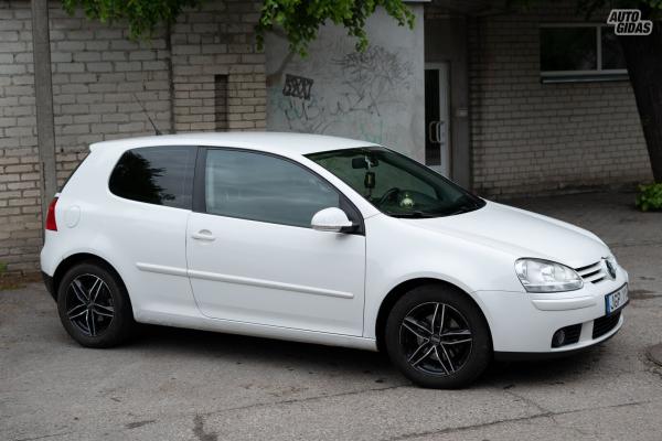 Balts Volkswagen Golf 2007 Kauņa, ar dzinēja tilpumu 1.90 L un nobraukumu 406 tūkst. km par 1999 €, foto 2 vietnē AUTOMOTO.COM.LV
