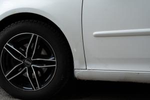 White Volkswagen Golf 2007 in Kaunas, with an engine capacity of 1.90 L and mileage of 406 thousand km for 1999 €, photo 8 on AUTOMOTO.COM.LV