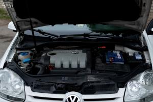 White Volkswagen Golf 2007 in Kaunas, with an engine capacity of 1.90 L and mileage of 406 thousand km for 1999 €, photo 13 on AUTOMOTO.COM.LV