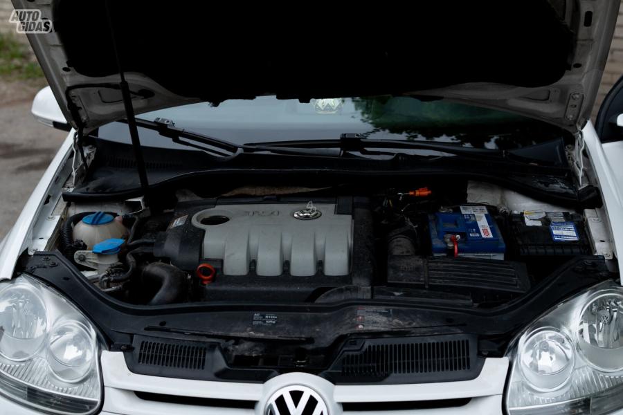 White Volkswagen Golf 2007 in Kaunas, with an engine capacity of 1.90 L and mileage of 406 thousand km for 1999 €, photo 13 on AUTOMOTO.COM.LV